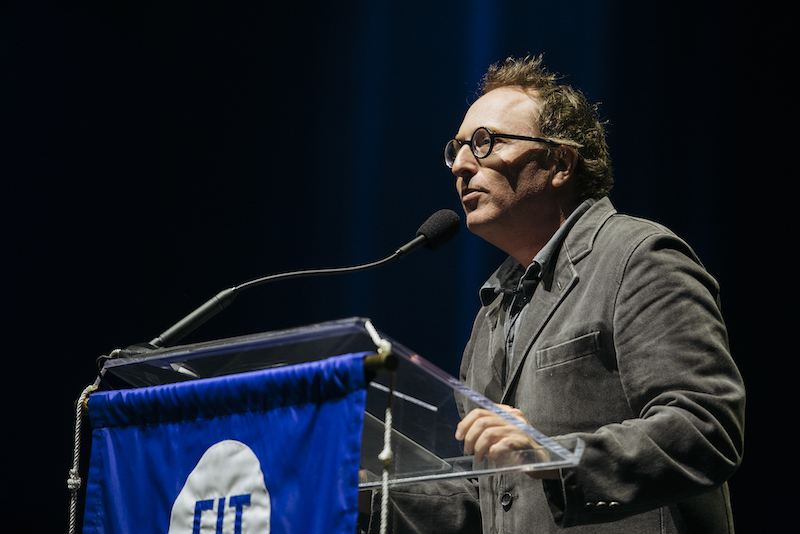 Author Jon Ronson Discusses Online Shaming – FIT Newsroom