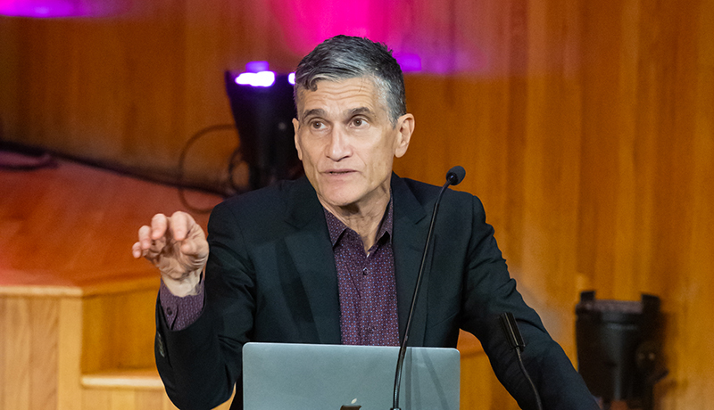 Joel Sanders Awarded 2023 Lawrence Israel Prize – FIT Newsroom